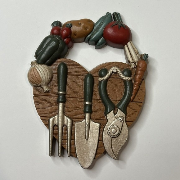 Homco | Wall Decor | Vintage Homco Garden Wall Decor Hanging Tools 7x5 ...